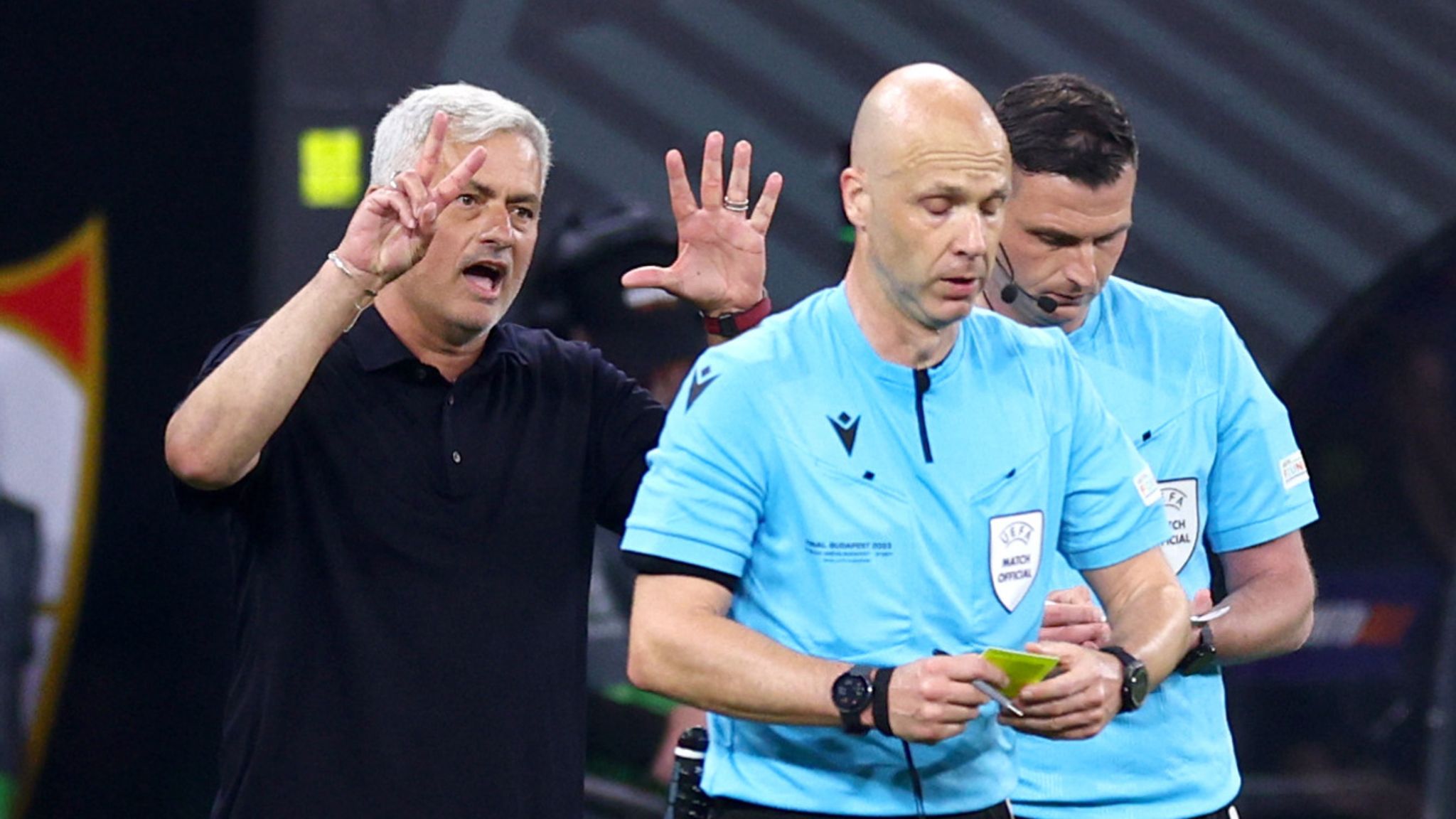 Jose Mourinho hit with four-match ban for abusing referee - Adomonline.com