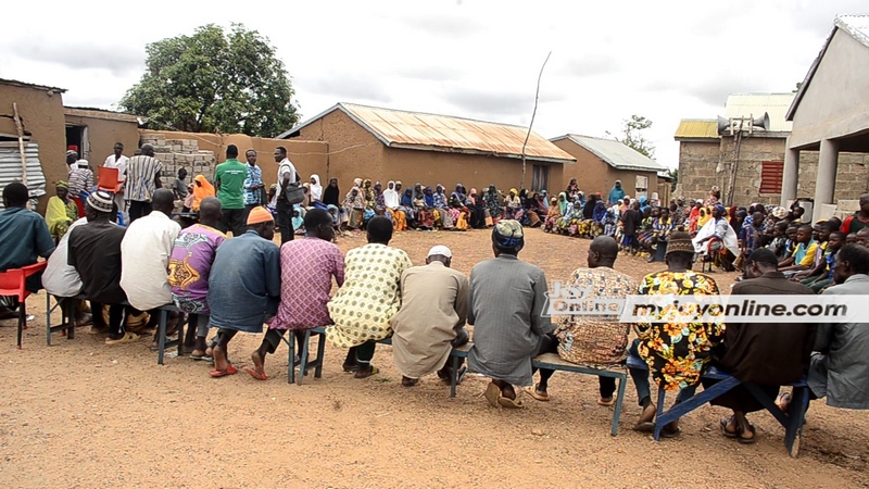 Hundreds of Burkinabe refugees troop to Ghana through Pusiga ...