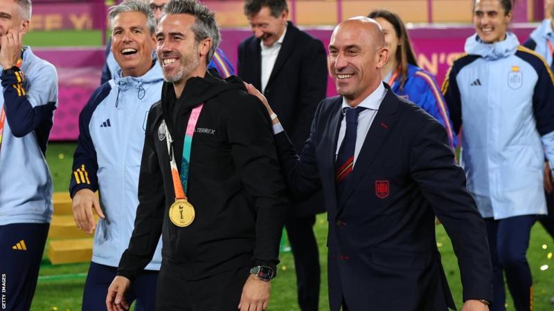 Luis Rubiales: Spain coaching staff resign over Hermoso kiss row ...