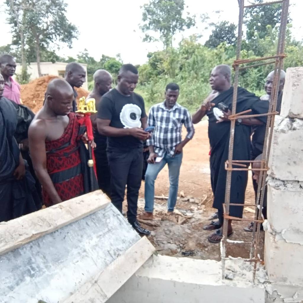 Agenda 111: Sefwi Bodi chief 'fights' contractor over shoddy work ...