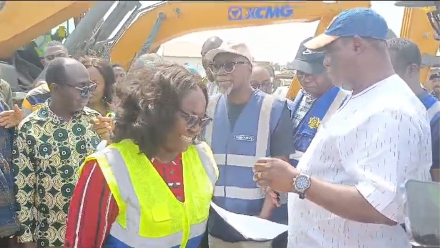 Road Minister cuts sod for dualisation of Kasoa-Cape Coast Highway ...