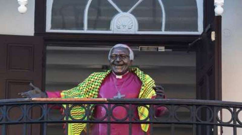 Archbishop Desmond Tutu statue wrapped in Palestinian scarf goes on ...