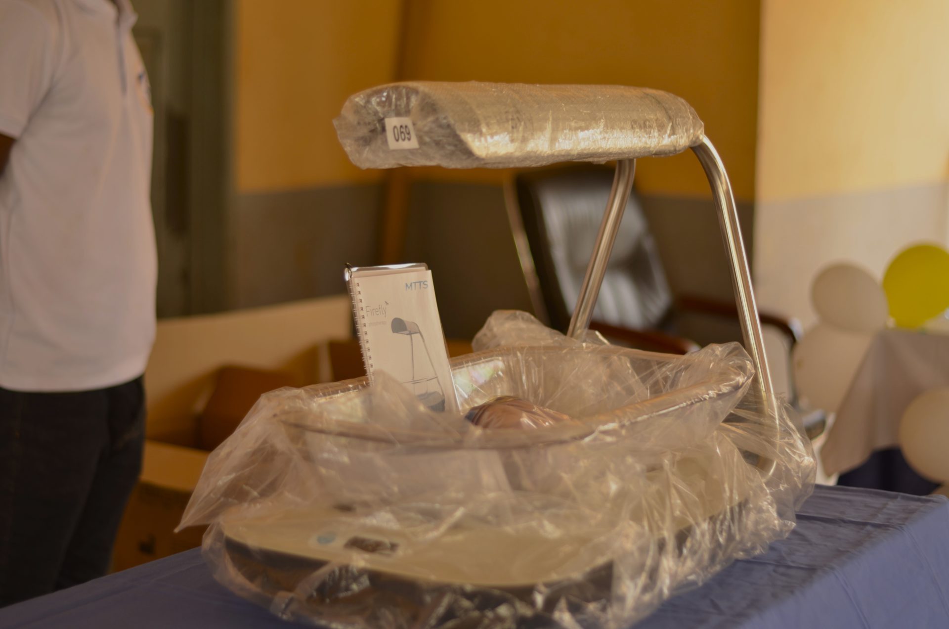 Neonatal jaundice treated with improvised firefly device in Goaso ...