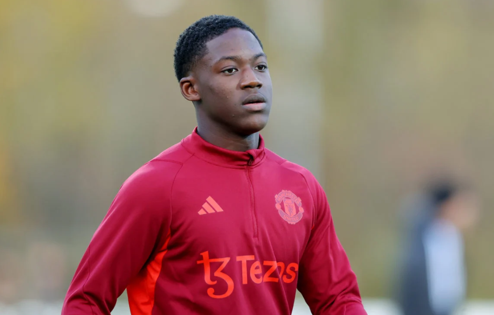 Manchester United in talks to renew Kobbie Mainoo's contract - Adomonline.com