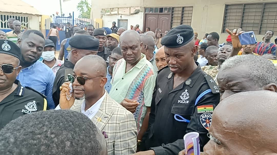 Demolition: Central Regional Security Council storms Buduburam [Video ...