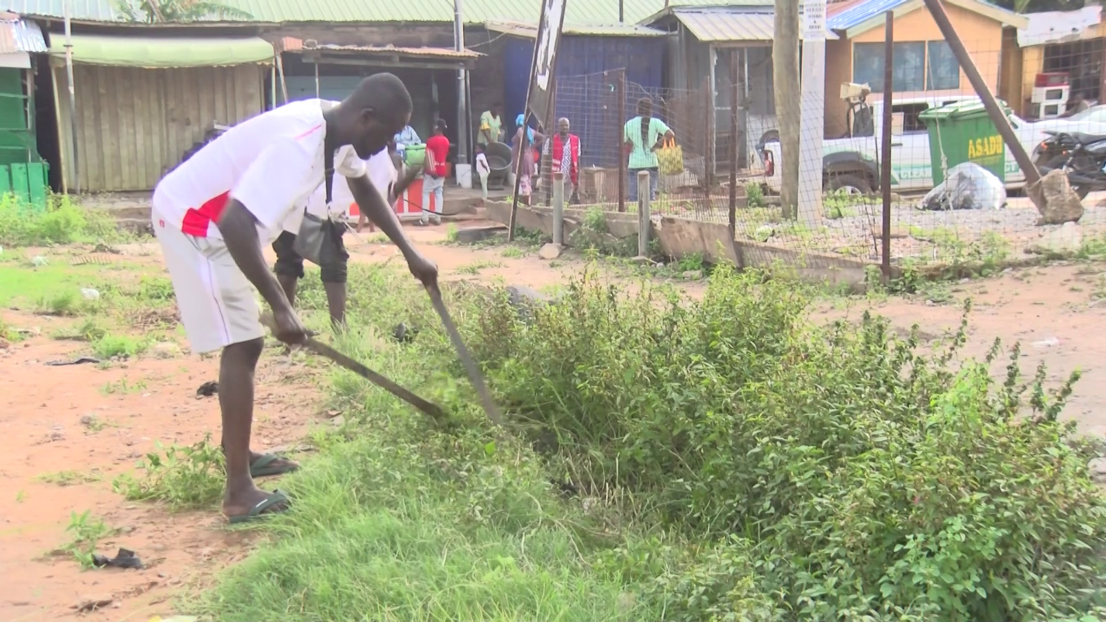 Akweibu Electoral Area residents join hands to clean environment ...