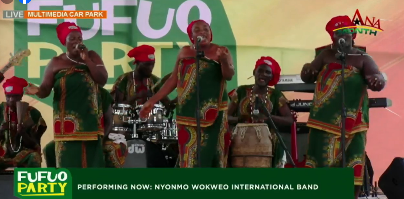 'Fufuo' party: Adom presenters take over live band for Ayowa showcase ...