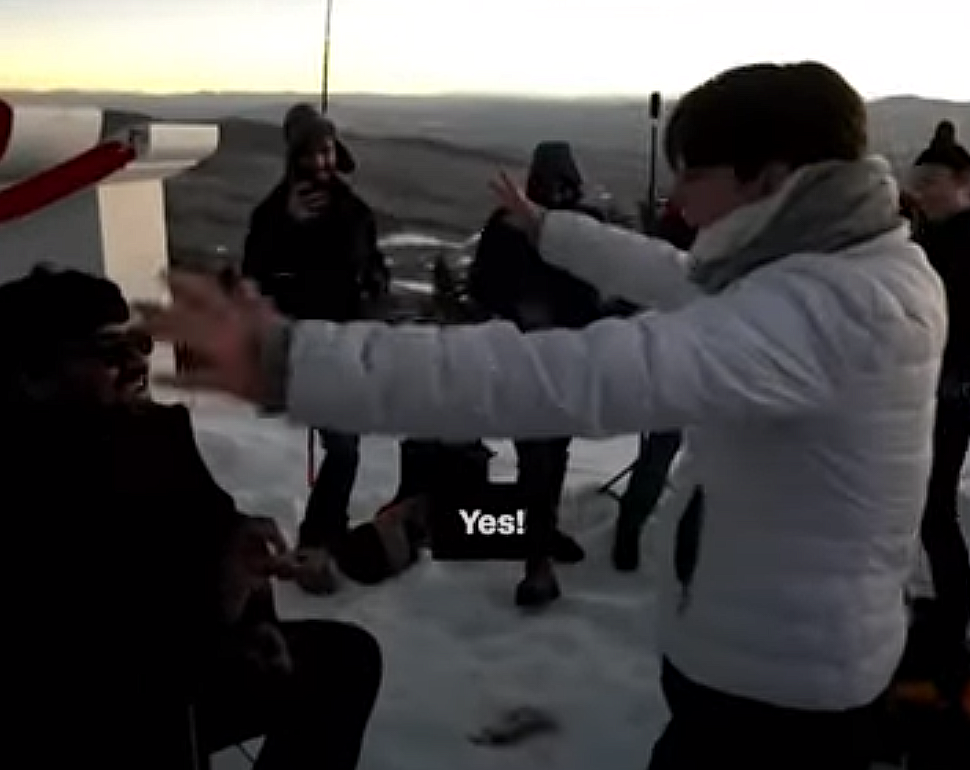 See moment couple gets engaged during total solar eclipse [Video ...