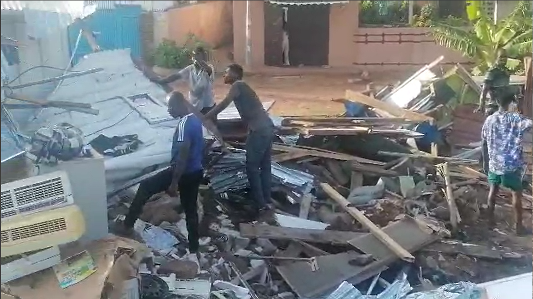 Over 50 shops demolished at Awoshie - Adomonline.com