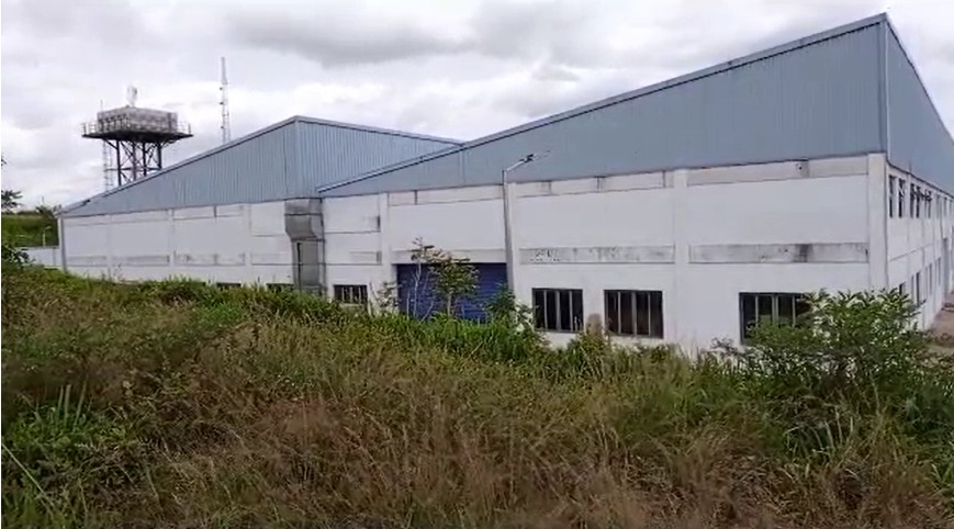 Mahama's multi-million dollar sack factory left to rot at Adieso ...