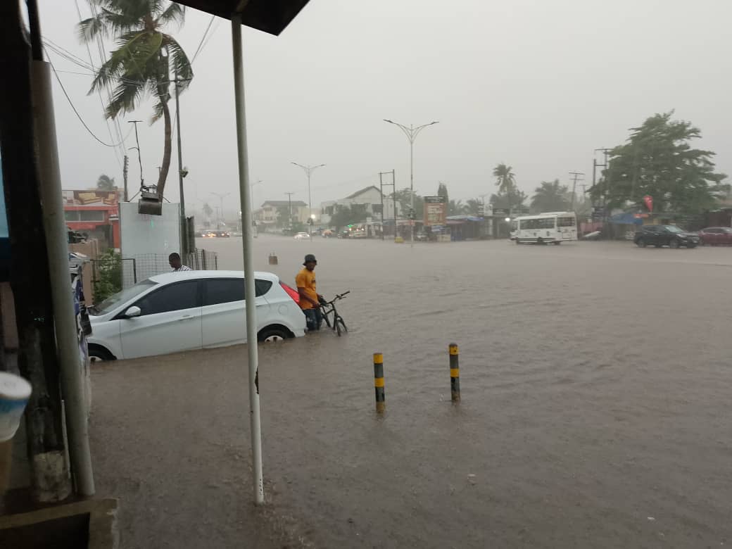 Parts of Accra flooded again after heavy rainfall - Adomonline.com