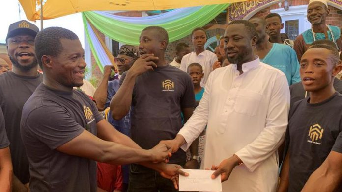 Chief Imam hands over new mosque to Akwatia Zongo community ...