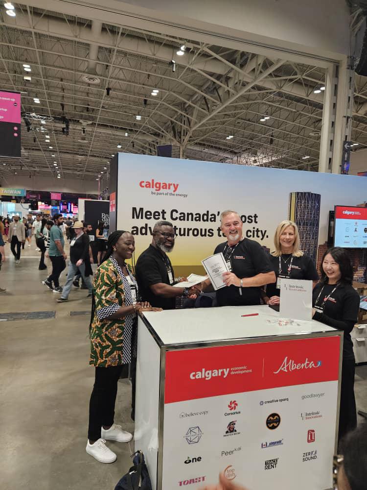 Ghana Digital Centres Limited and Canadian Innovative Hub sign MOU to ...