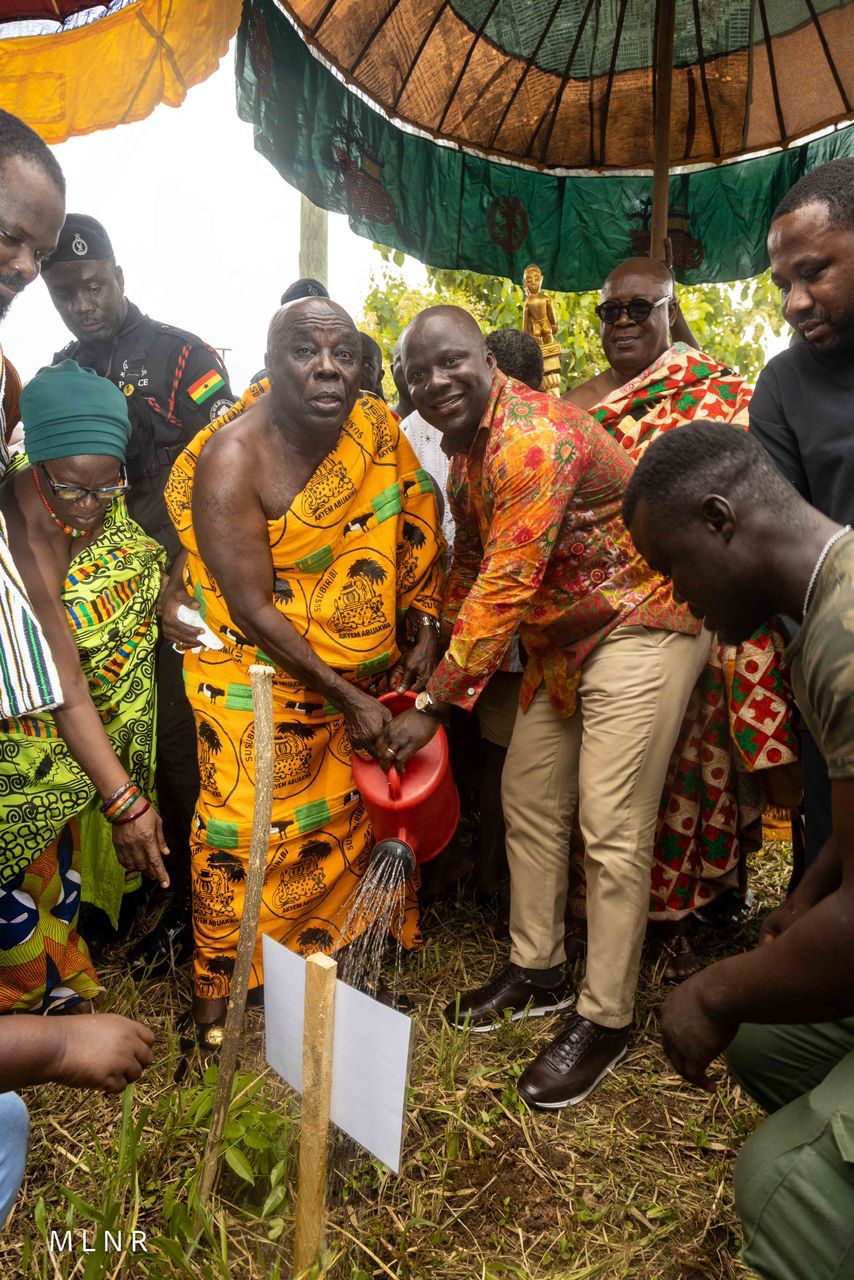 Green Ghana: Okyenhene, Lands Ministry launches 4th edition of 'One ...