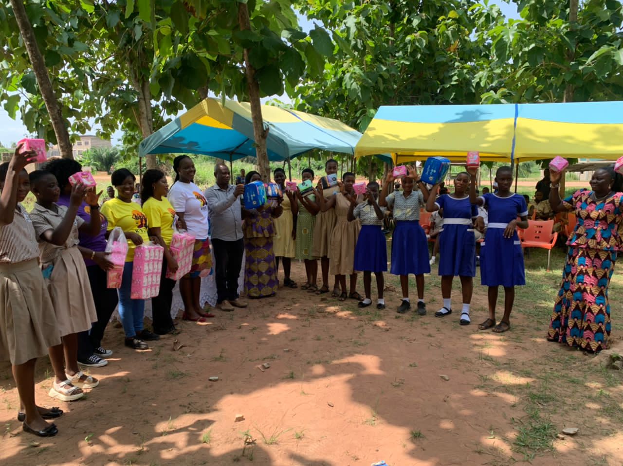 Schools in Kpando receive free sanitary pads to commemorate menstrual ...