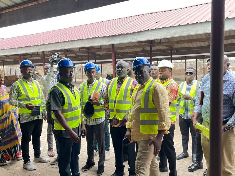inister inspects Odawna market project, sets deadline for completion