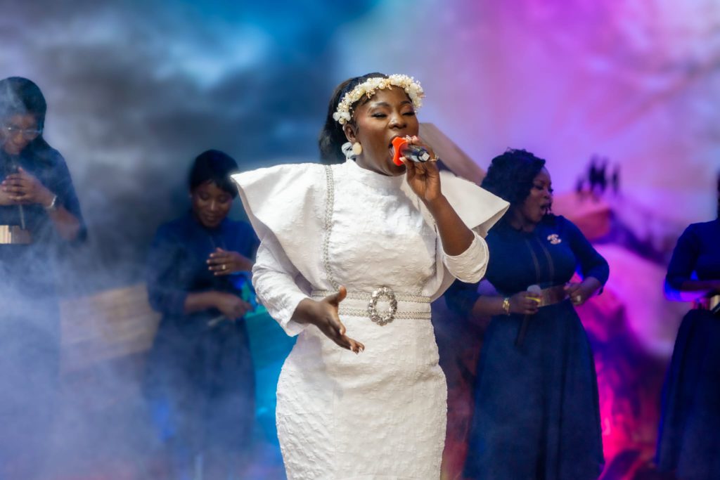 Inspirational Gifty releases new single ‘Faithful God’ - Adomonline.com
