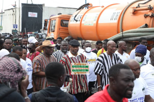 Ga Mantse leads Clean Accra Campaign [Photos] - Adomonline.com