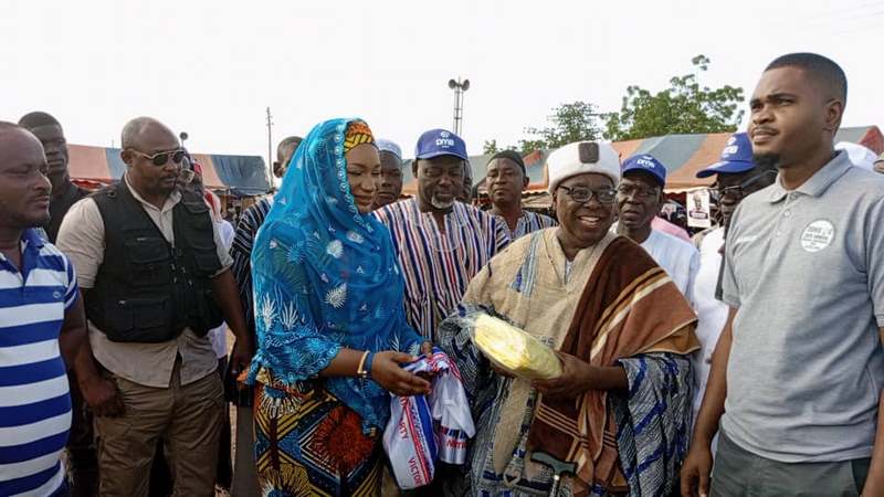 Samira Bawumia donates hospital equipment to Damanko health center ...