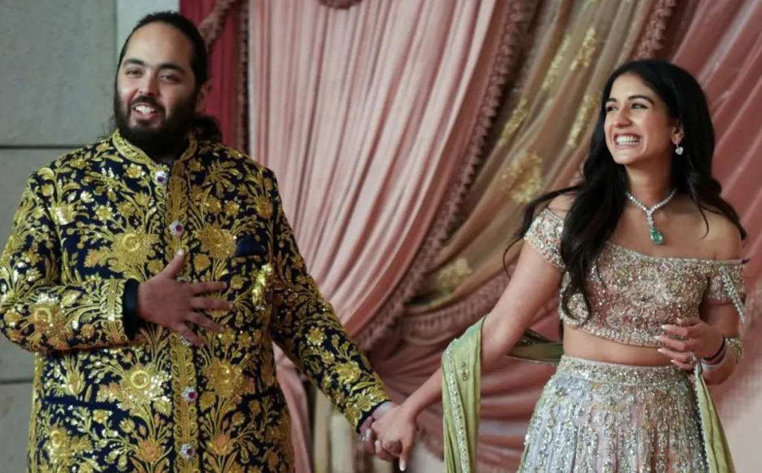 Justin Bieber performs at India's mega wedding - Adomonline.com