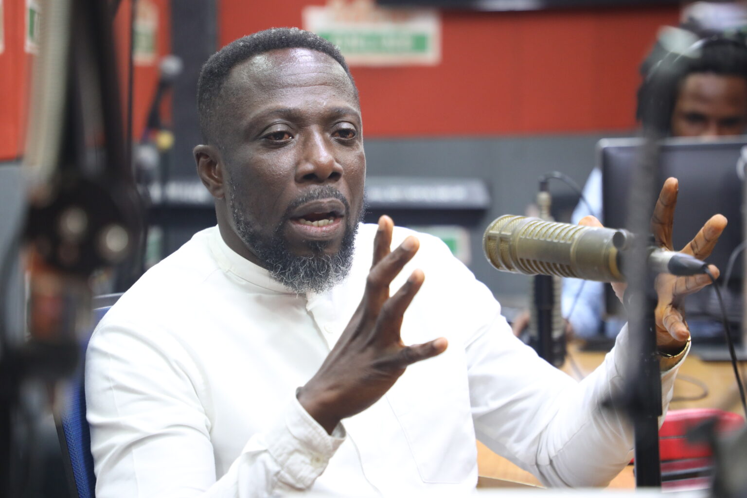 Mr. Beautiful throws challenge to Ofori Amponsah [Video] - Adomonline.com