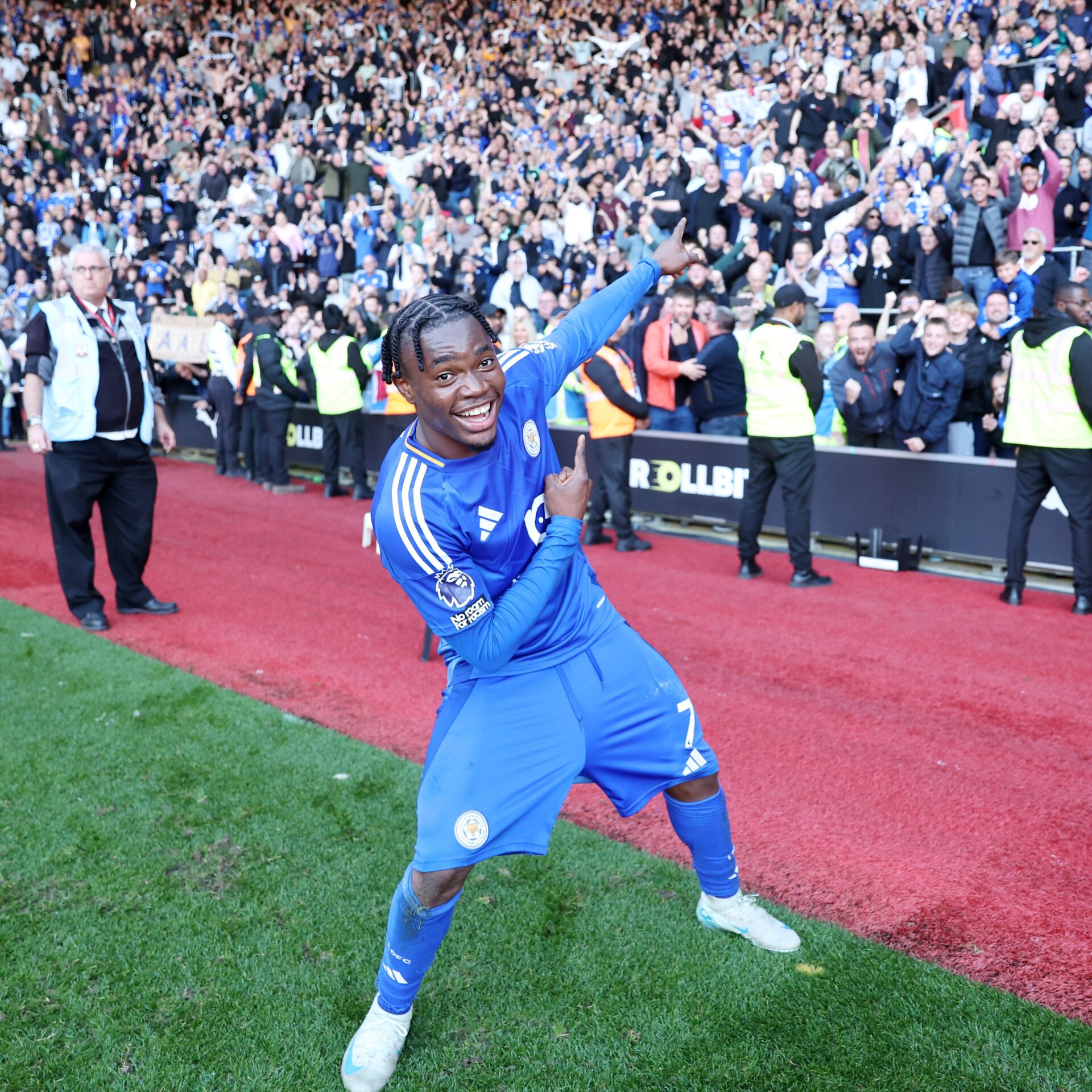 Leicester City's Abdul Fatawu Issahaku earns praises from BBC's Gary ...