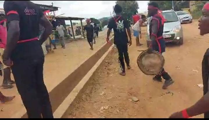 A/R: 2 injured in chieftaincy dispute at Agyako Buoho - Adomonline.com