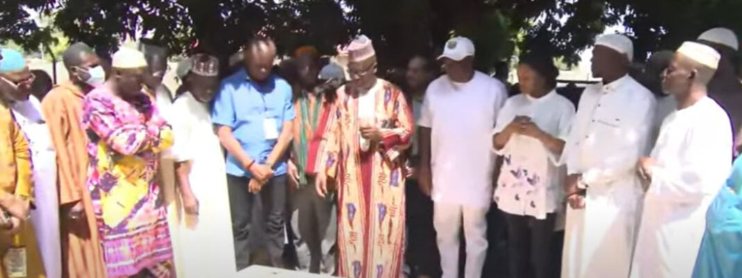 Mahama visits father’s grave ahead of elections in Bole - Adomonline.com