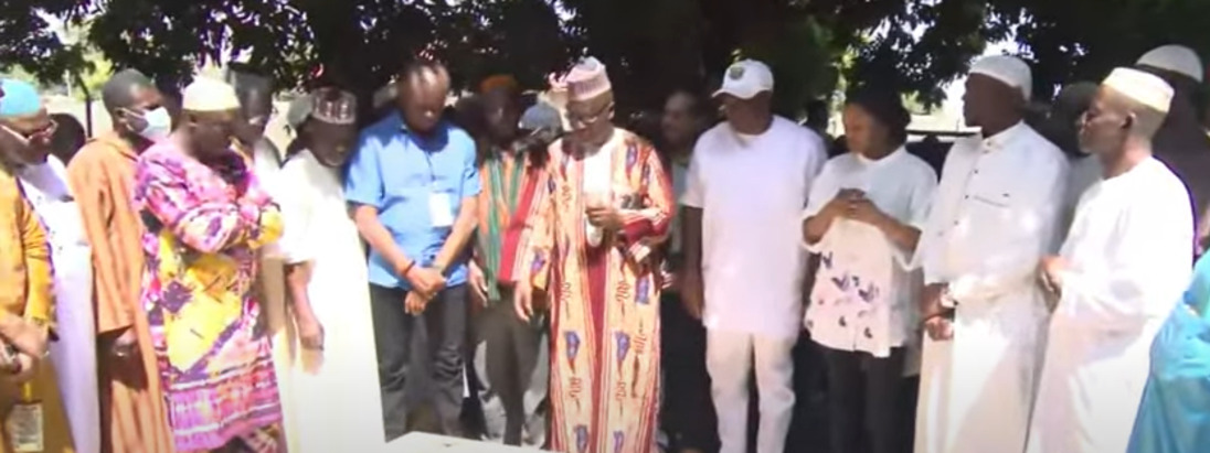 Mahama visits father’s grave ahead of elections in Bole - Adomonline.com
