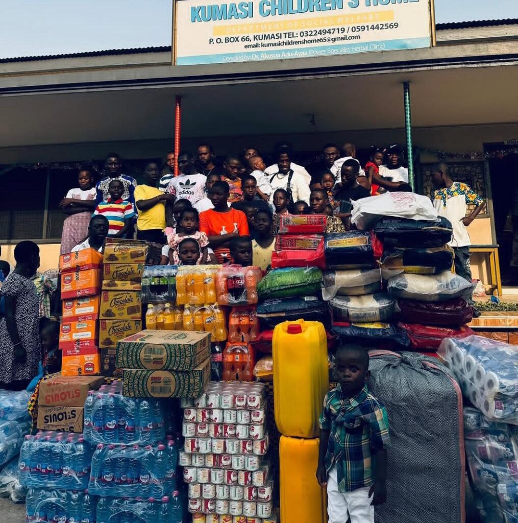 King Paluta donates to Kumasi Children's Home