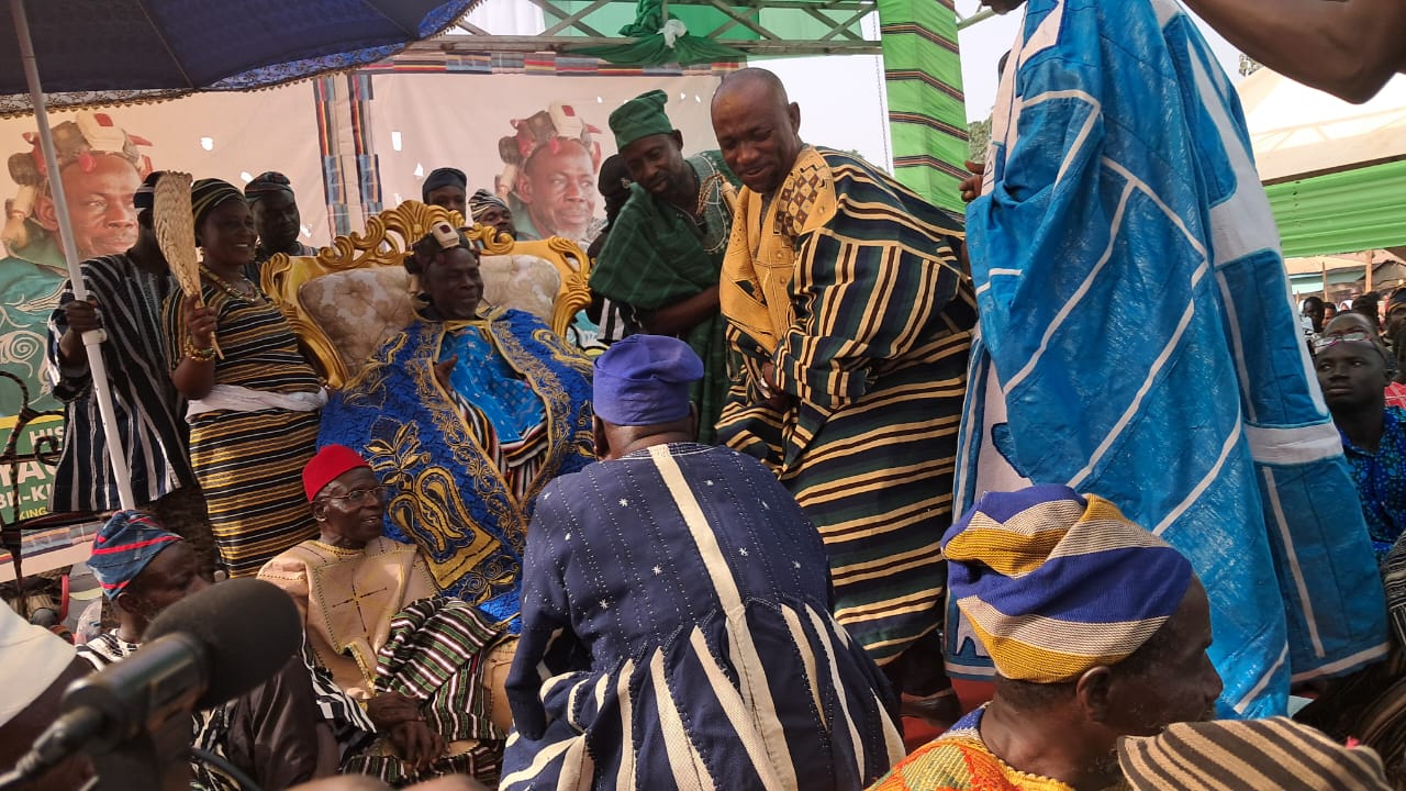 Yaa-Naa pays historic royal visit to Yagbonwura in Damongo [Photos ...