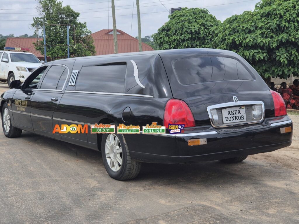 Sad scenes as Akua Donkor goes home [Photos+Videos] - Adomonline.com