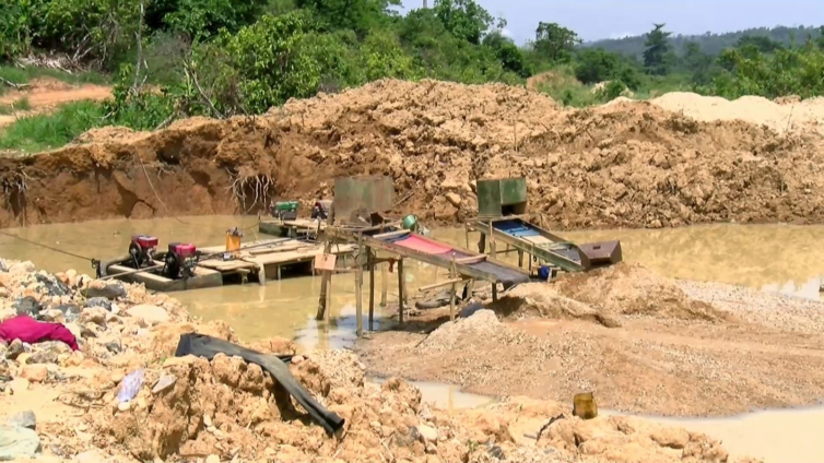 Six excavators seized, 3 foreigners arrested for mining along River ...