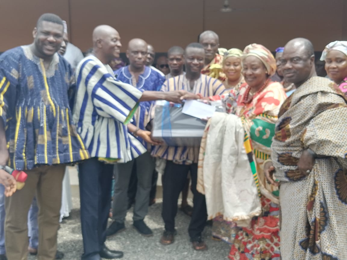 Dan Botwe establishes community-based scholarship fund for Okere