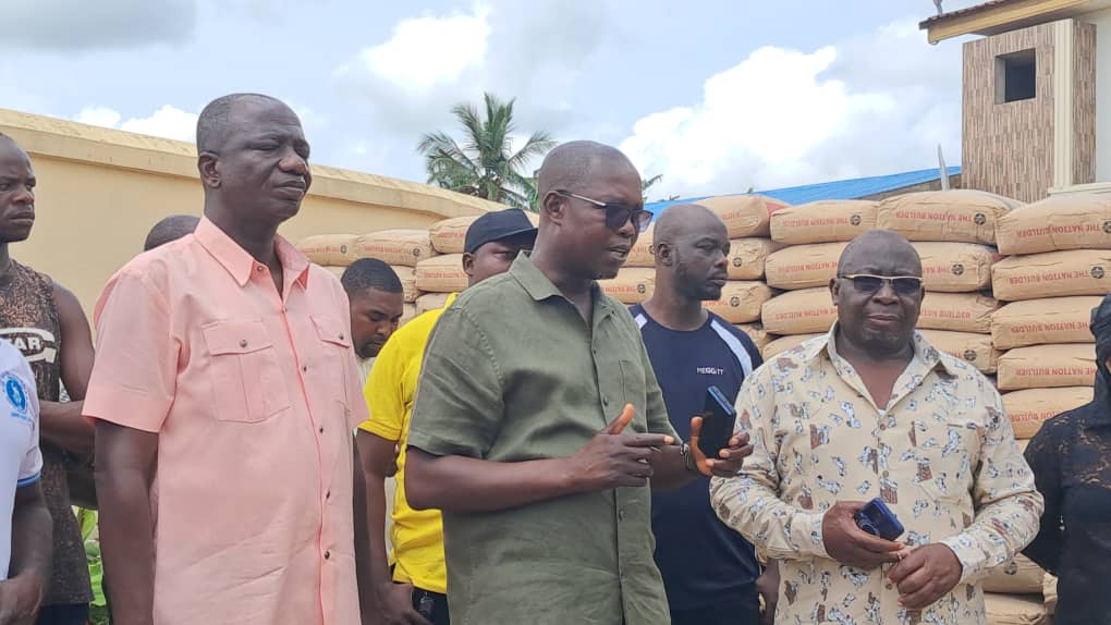 Bernard Ahiafor mobilizes relief for rainstorm victims in Akatsi South ...