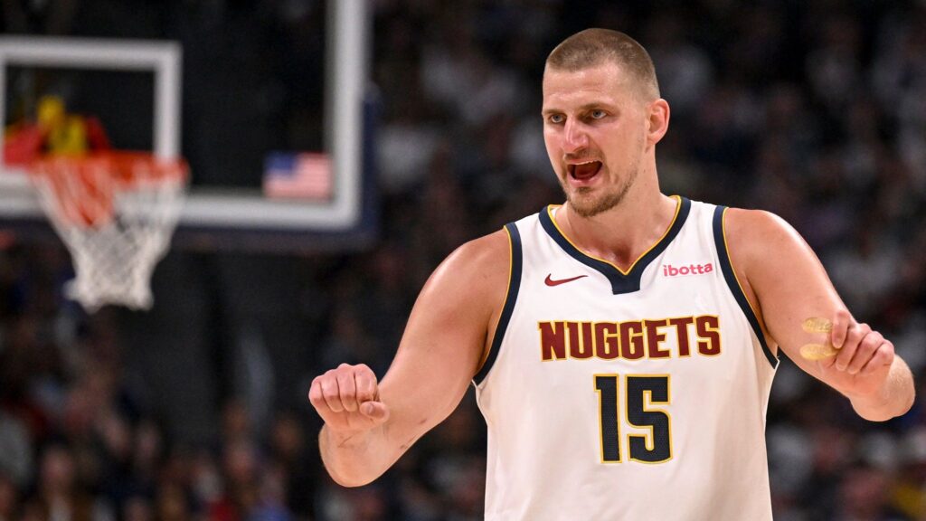 Jokic makes history and Lakers secure third spot