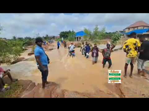 Heavy rains cause severe damage on Buduburam-Aprah road [Video]
