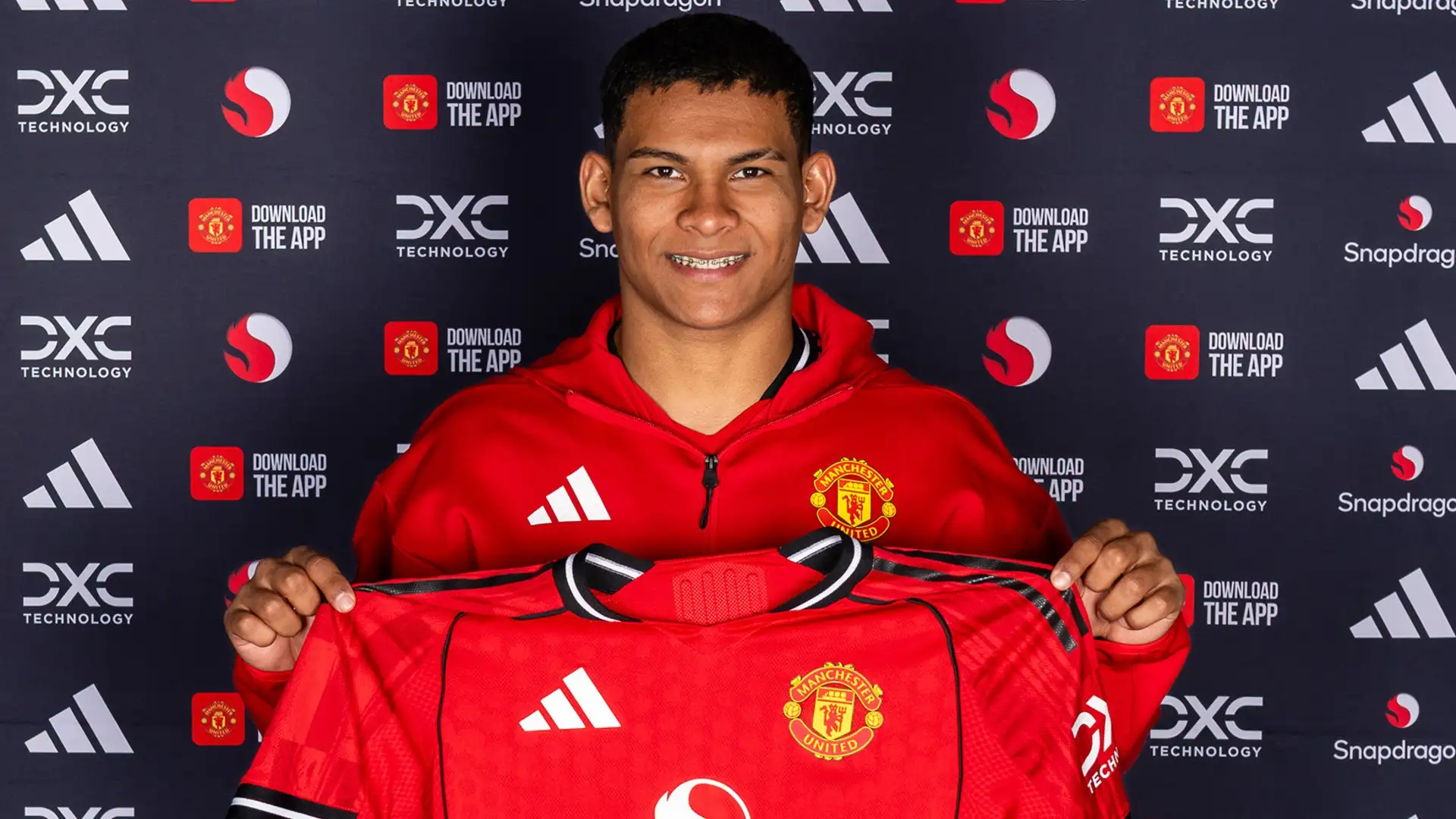 Teen whose role model is Marcelo - Leon joins Man Utd - Adomonline.com