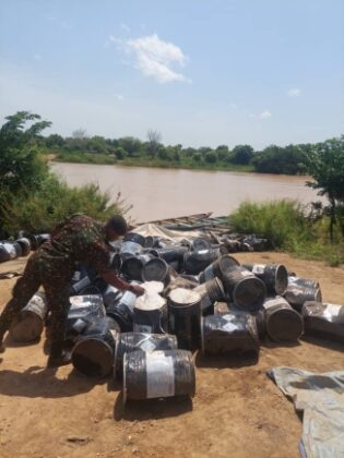 Immigration intercepts suspected cyanide shipment along Black Volta ...
