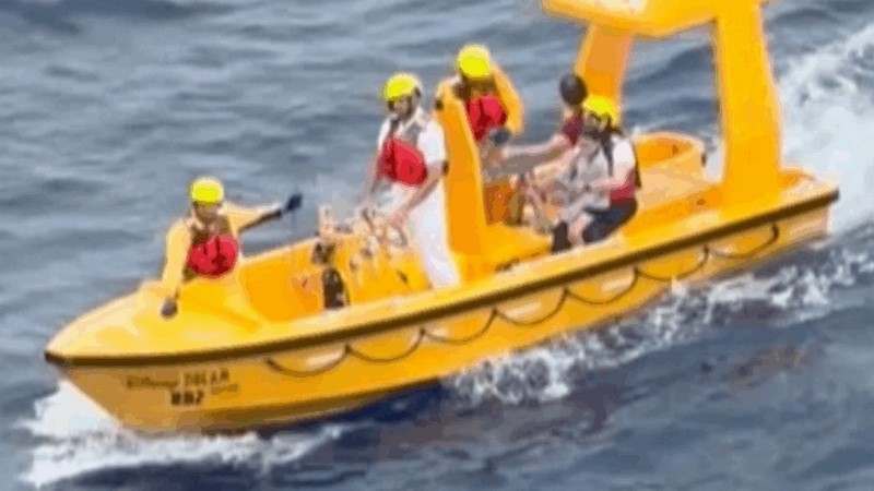 Father jumps off Disney cruise ship to save daughter who fell overboard ...