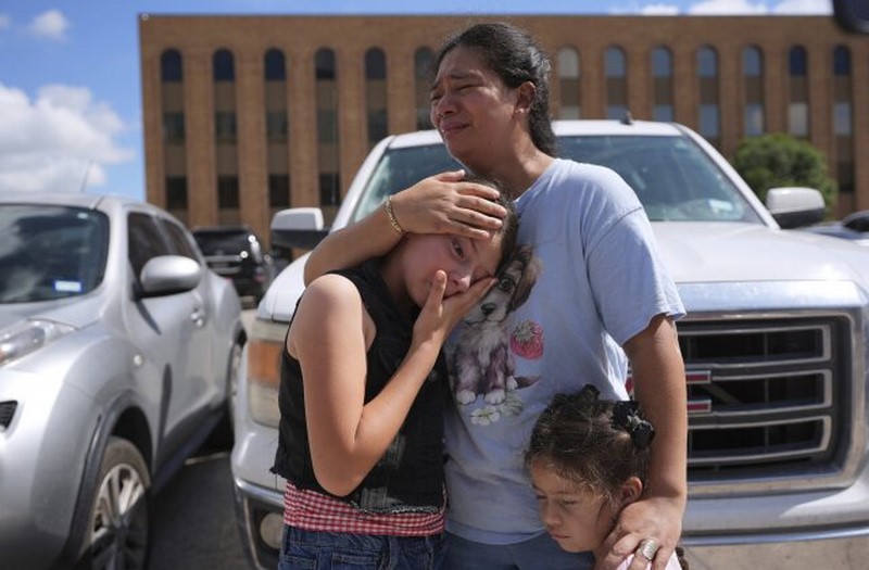 Four people killed in plane crash at Algerian airport, state media says ...