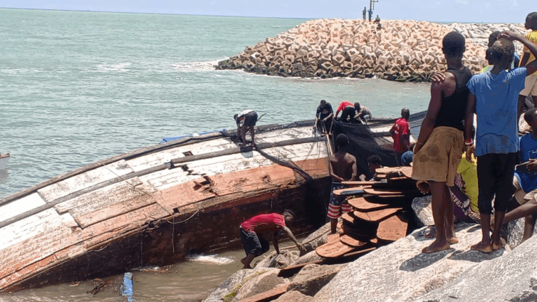 Strong tidal wave sinks 28-member crew’s boat at Elmina Fishing Harbour