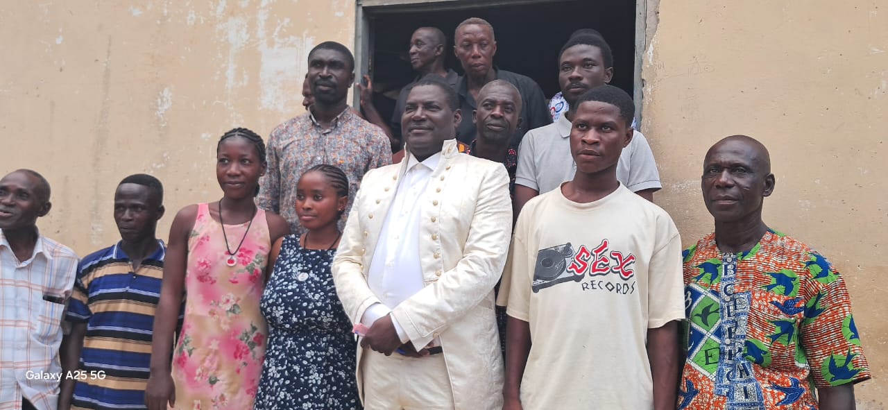 Church of Christ Missionary donates to families of Obogu accident victims
