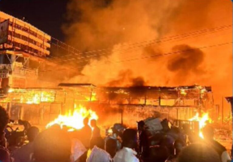 Kantamanto fire: One officer injured as GNFS controls blaze