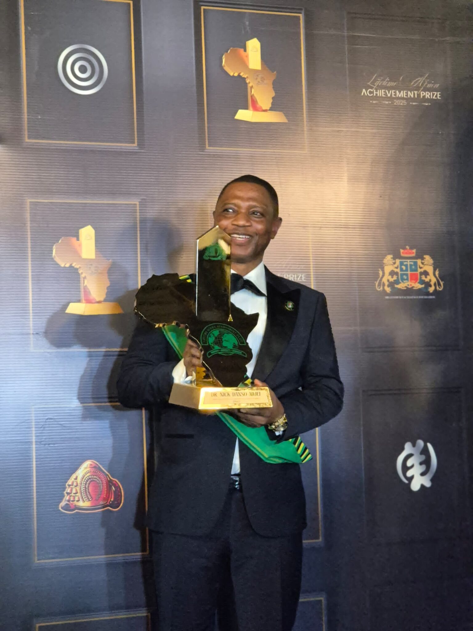 Ghana Link's Nick Adjei Danso renovates Bawaleshie Presby School toilet ...