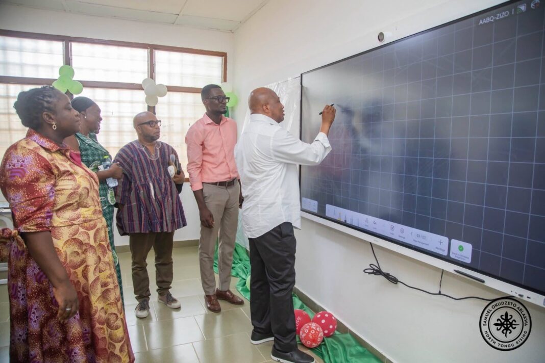 Ablakwa inaugurates SMART classrooms for STEM education - Adomonline.com