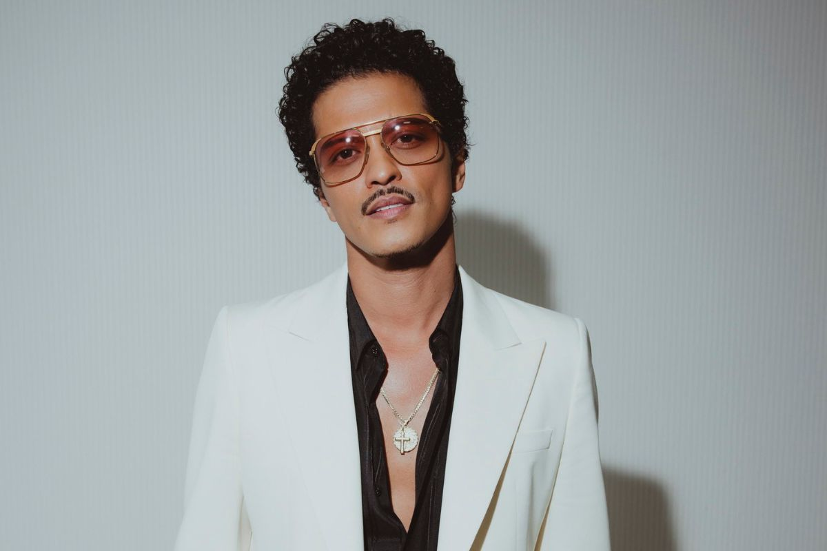Bruno Mars confirms new album is complete after nearly a decade ...
