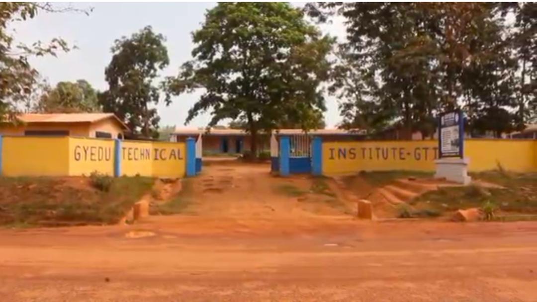Chiefs call on government to improve infrastructure at Gyedu Technical ...